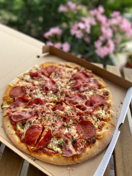 Tepsi Pizza - Étlap - Tárnok